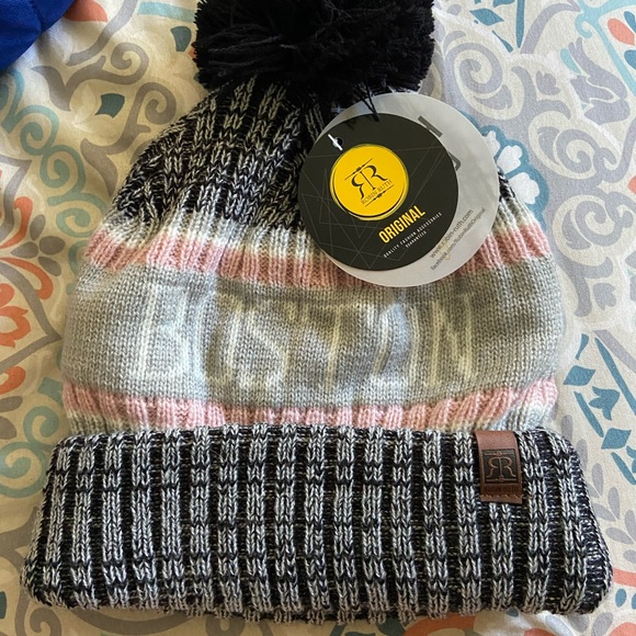 Robin Ruth | Accessories | Boston Hat | Poshmark